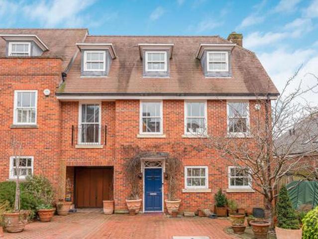 Miller Close, Redbourn, 4 Bedroom End