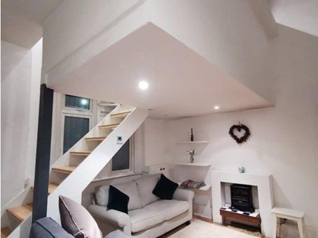 Miller Road, London SW19, 1 bed end terrace house to rent, £1,600 pcm | PrimeLocation