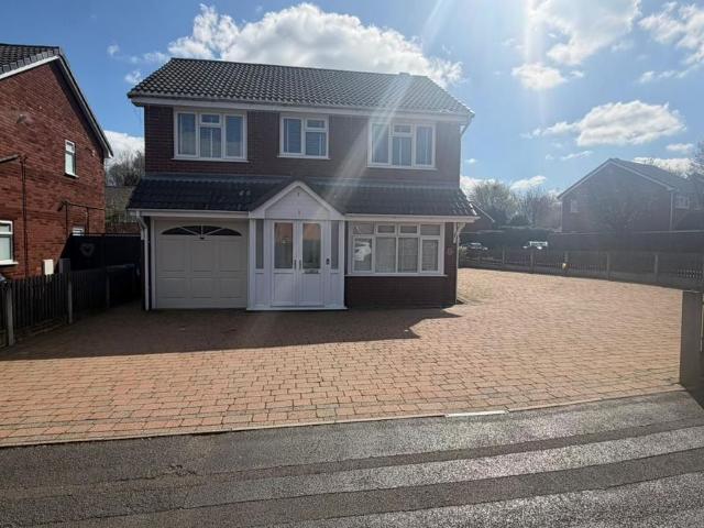 Millers Vale, Cannock WS12, 4 bed detached house to rent, £1,800 pcm | PrimeLocation