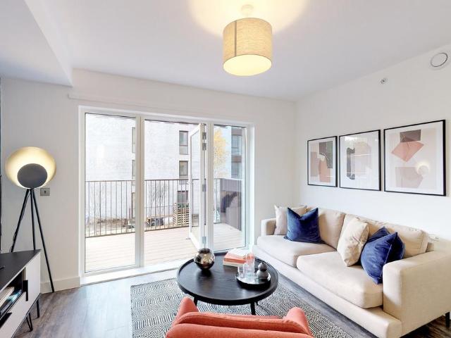 Millet Place, Pontoon Dock London E16 1 bed apartment to rent £2,010 pcm £464 pw