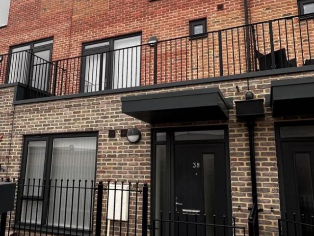 Millfold Rise Rotherham Town Centre, Rotherham, South Yorkshire S60, 2 bed terraced house to rent, £950 pcm | PrimeLocation