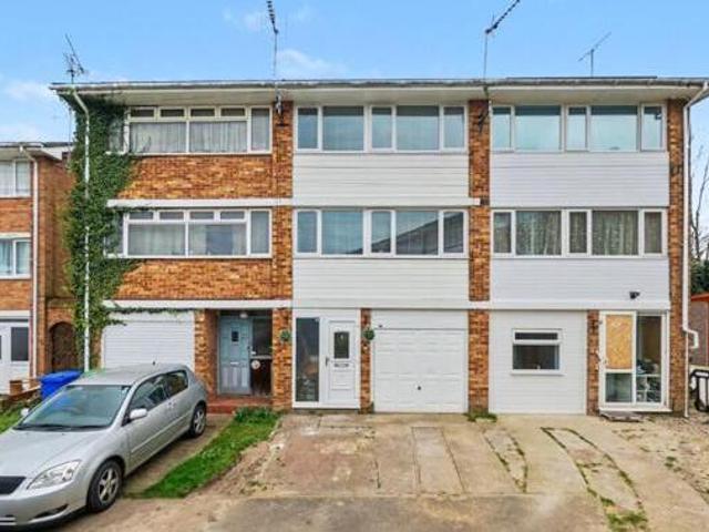 Millfield, Sittingbourne, 3 Bedroom Town