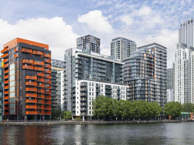 Millharbour, Canary Wharf E14, 2 bed flat to rent, £2,600 pcm | PrimeLocation