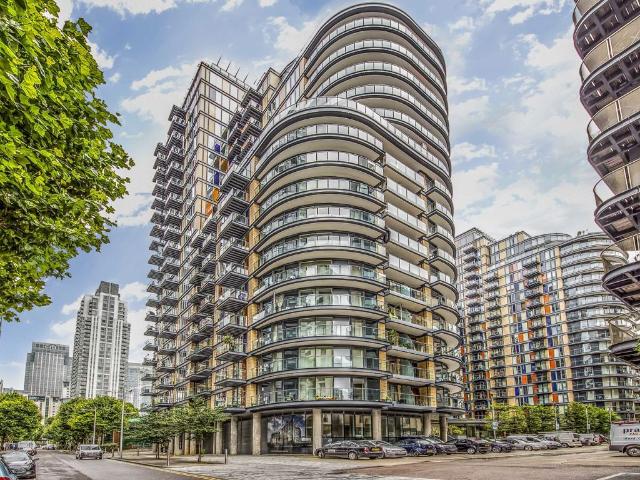 Millharbour, Canary Wharf E14, 2 bed flat to rent, £2,899 pcm | PrimeLocation