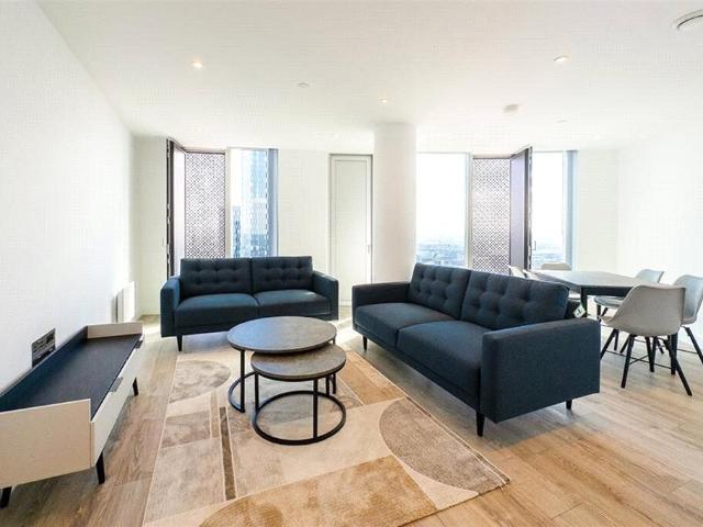 Millharbour, Canary Wharf, London E14, 3 bed flat to rent, £4,200 pcm | PrimeLocation