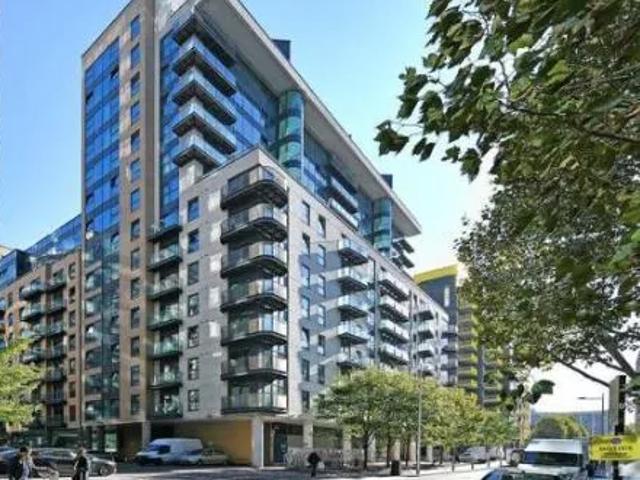 Millharbour Dentistry, 41 Millharbour, Millwall, London, E14 9JS, United Kingdom | 2 bed apartment for rent #167526368 | Rentberry