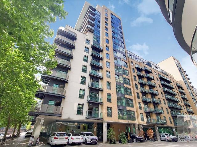 Millharbour, Isle Of Dogs, London E14, 2 bed flat to rent, £2,300 pcm | PrimeLocation