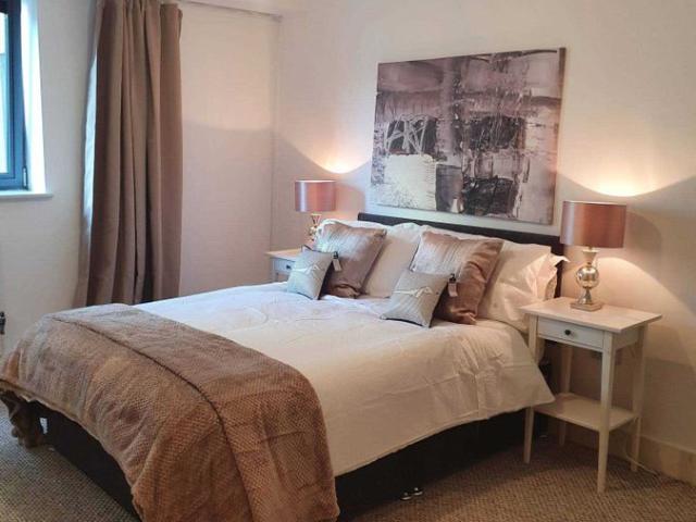 Millharbour, London E14, 2 bed flat to rent, £2,750 pcm | PrimeLocation