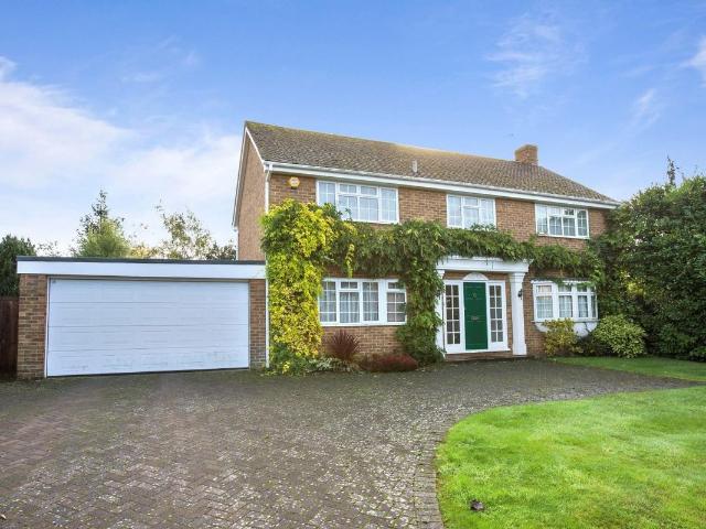 Millhedge Close, Cobham, Surrey KT11, 4 bed detached house to rent, £5,500 pcm | PrimeLocation