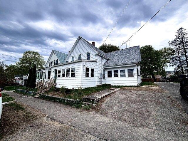 Millinocket ME 04462 104265738