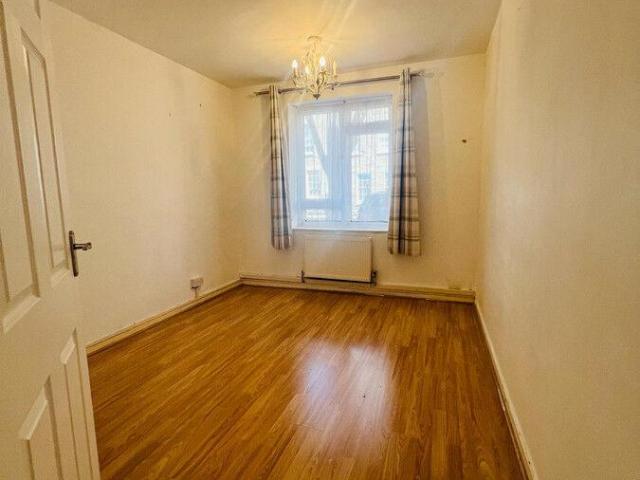 Millman Street, LONDON WC1N 2 bed apartment to rent £2,500 pcm £577 pw
