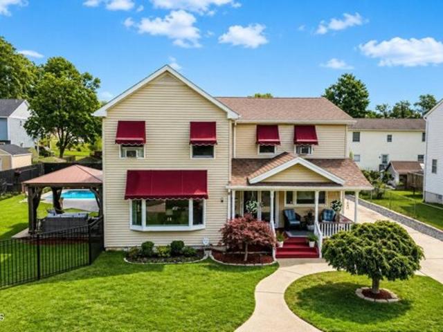 Mills Ave, Port Monmouth, Home For Sale