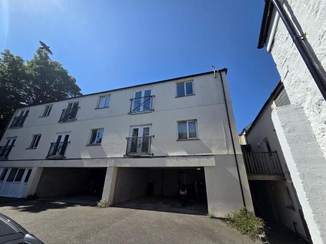 Mills Court, 51 Wendron Street, Helston TR13, 1 bed flat to rent, £750 pcm | PrimeLocation