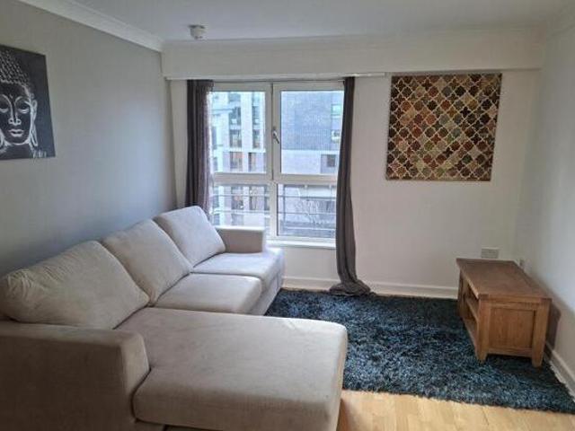 Millsands, Sheffield, 2 Bedroom Flat