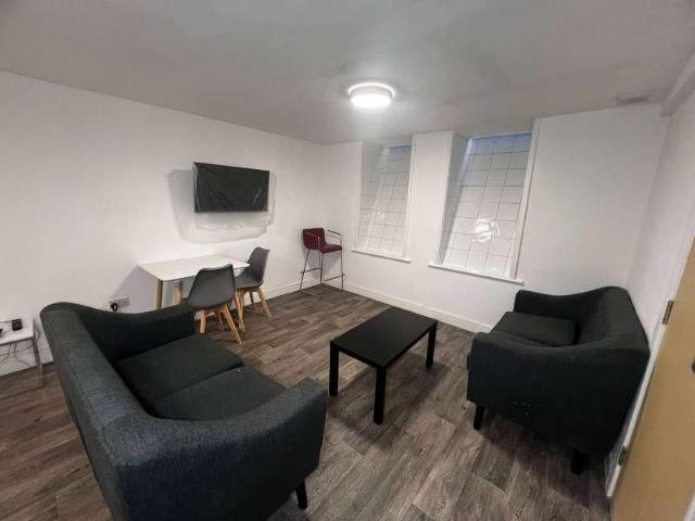 Millstone Lane, Leicester, LE1