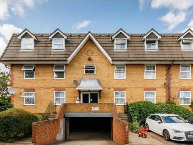 Millstream Close, London N13, Studio to rent, £1,200 pcm | PrimeLocation