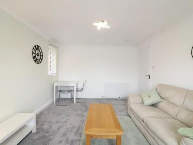Millstream Court, Paisley