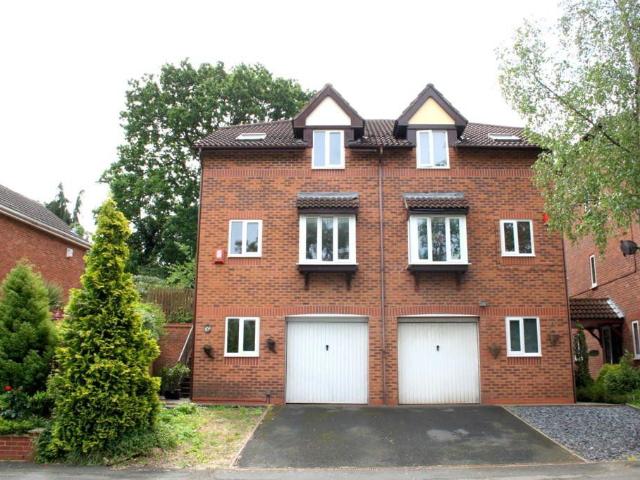 Millrace Road, Redditch, Worcestershire B98, 3 bed detached house to rent, £1,250 pcm | PrimeLocation