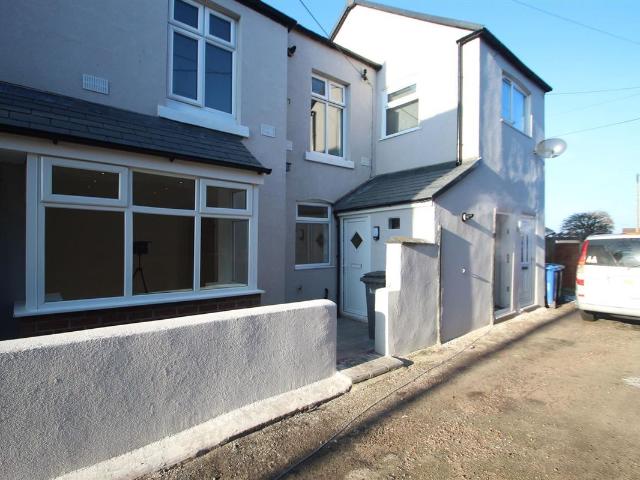 Millrise Road, Stoke On Trent ST2, 1 bed flat to rent, £600 pcm | PrimeLocation