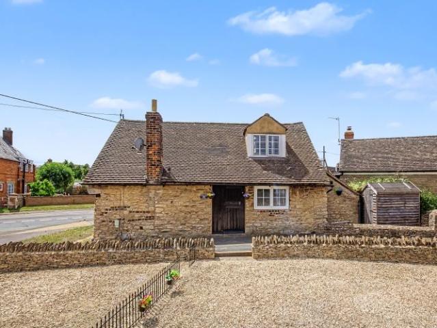 Millwood End, Long Hanborough, Witney OX29, 2 bed cottage to rent, £1,650 pcm | PrimeLocation
