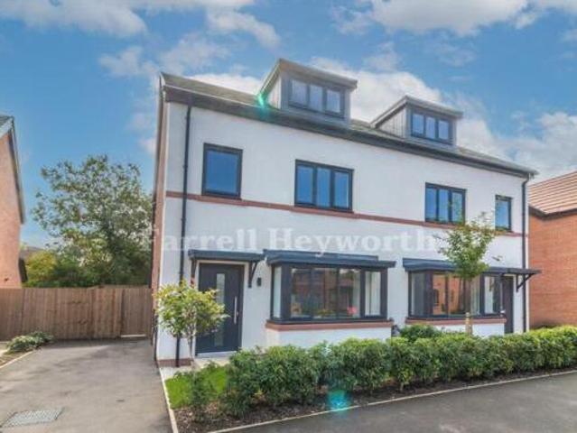 Millwood Road, Lostock Hall, 4 Bedroom Semi detached