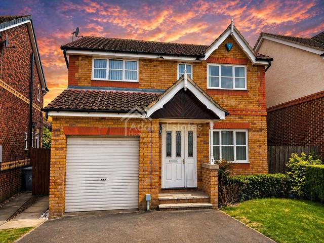 Millwater Avenue, Dewsbury WF12, 4 bed detached house to rent, £1,450 pcm | PrimeLocation