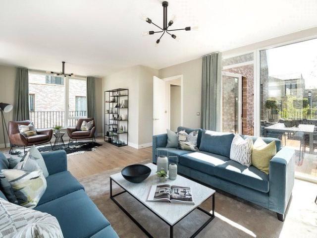 Milne Avenue, Cambridge CB3, 4 bed link detached house to rent, £4,500 pcm | PrimeLocation