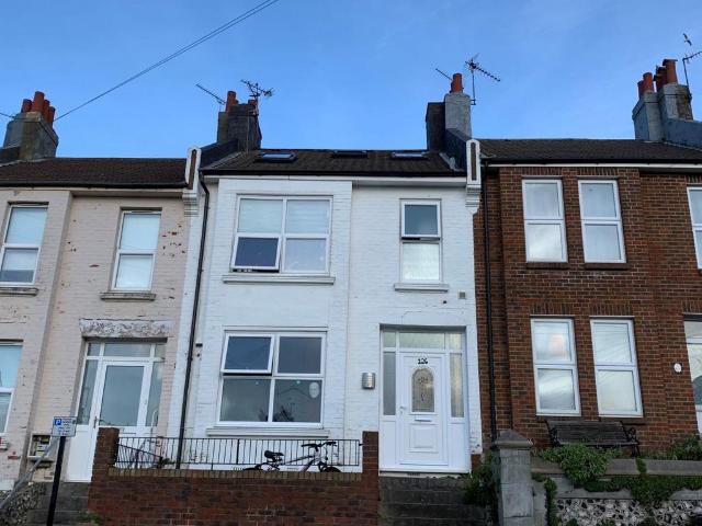Milner Road, Brighton, BN2 4BQ 5 bed terraced house to rent £2,700 pcm £623 pw