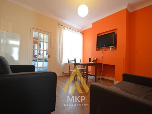 Milner Road copy, Selly Oak. 3 bed terraced house to rent £1,378 pcm £318 pw
