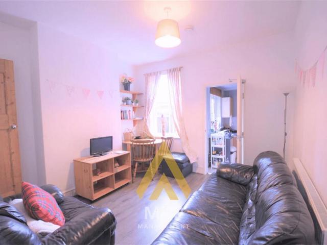 Milner Road, Selly Oak, Birmingham B29 3 bed terraced house to rent £1,313 pcm £303 pw