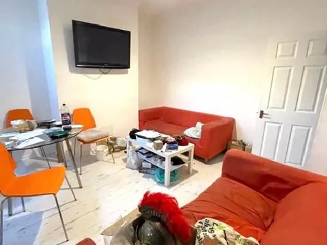 Milnthorpe Street, Salford, M6 6BT, United Kingdom | 3 bed house for rent #167580493 | Rentberry