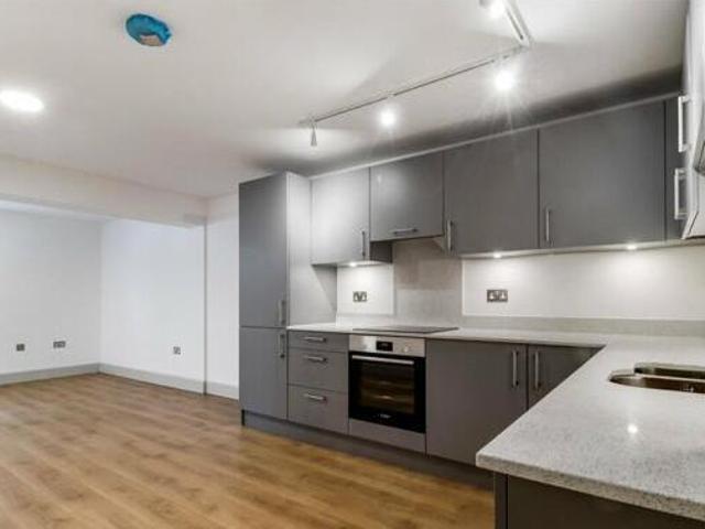 Milsom Street, Cheltenham, 2 Bedroom Apartment