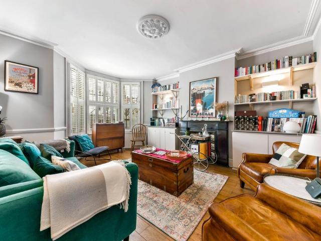 Mirabel Road, Fulham, SW6 1 bed flat to rent £2,340 pcm £540 pw