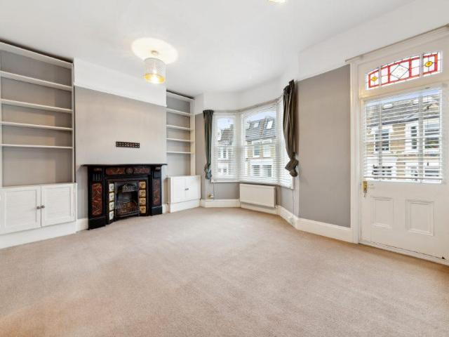 Mirabel Road, London SW6 1 bed flat to rent £1,900 pcm £438 pw
