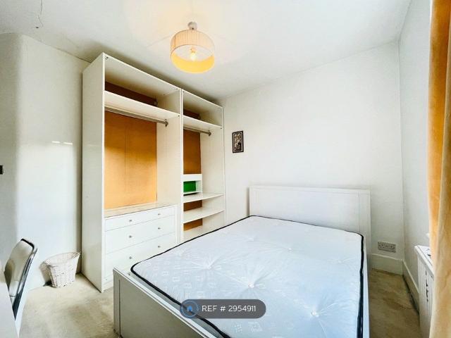 Mirabel Road, London SW6, 2 bed flat to rent, £2,800 pcm | PrimeLocation