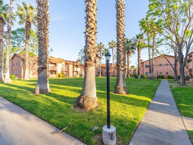 Mirage 1 Bedroom Apartment for Rent at 4504 W Palo Alto Ave, Fresno, CA 93722 Fig Garden Loop