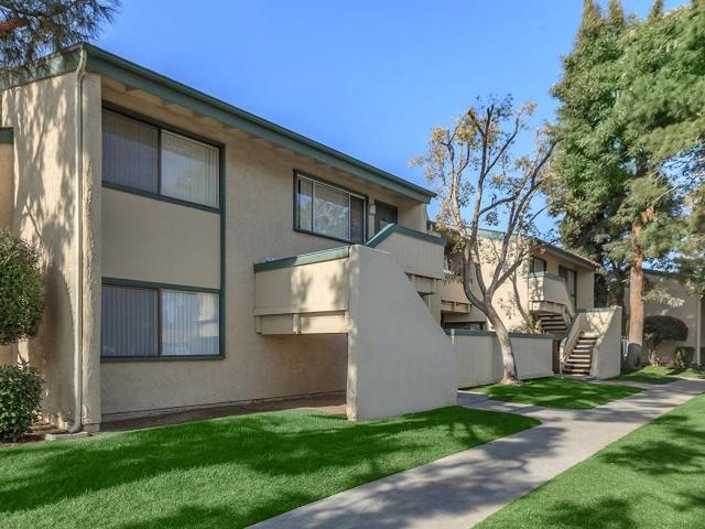Mirage, Bakersfield 2 Bedroom Apartment for Rent at 2601 S Real Rd, Bakersfield, CA 93309