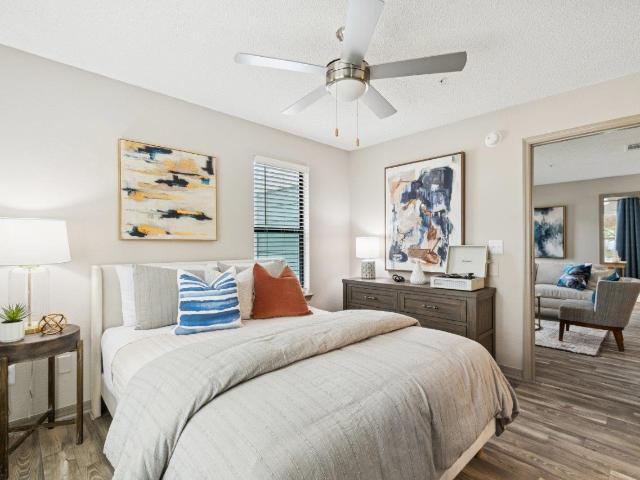 Mirage on Kernan 4 Bedroom Apartment for Rent at 3601 Kernan Blvd S, Jacksonville, FL 32224 Sans Pareil