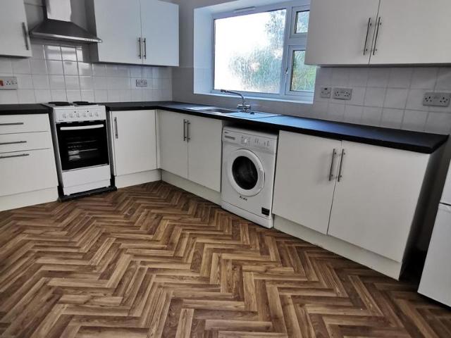 Mirador Crescent, Uplands, Swansea 4 bed flat to rent £2,200 pcm £508 pw