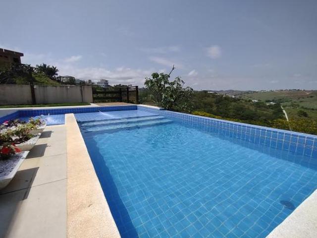 Mirante do Vale Jacareí !Casa assobrada, com vista panorâmica!