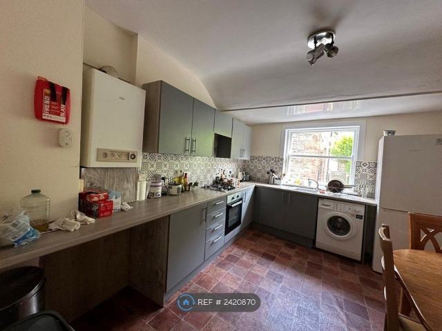 Mirrlees Lane, Glasgow G12, 2 bed semi detached house to rent, £1,500 pcm | PrimeLocation