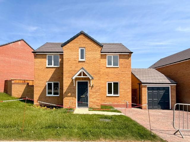 Misteltoe Way, Sutton In Ashfield NG17, 4 bed detached house to rent, £1,350 pcm | PrimeLocation
