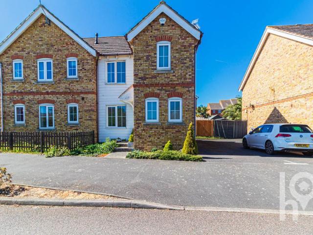 Mistletoe Drive, Minster ME12, 2 bed end terrace house to rent, £1,200 pcm | PrimeLocation