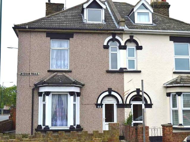 Miskin Road, Dartford DA1, 4 bed property to rent, £2,000 pcm | PrimeLocation