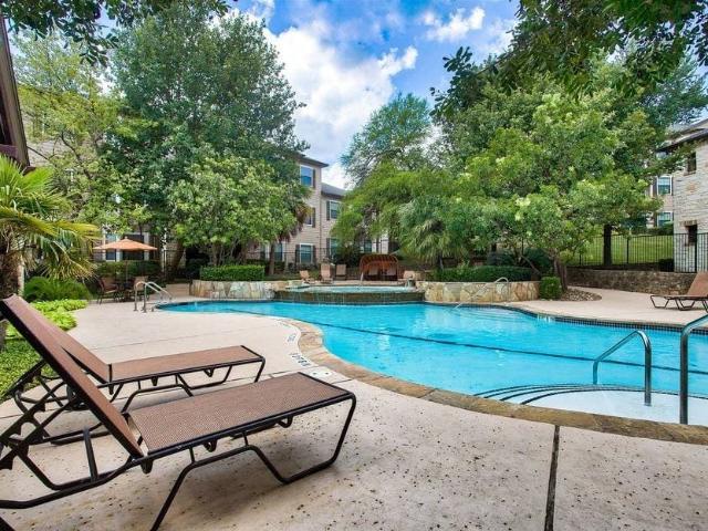 Mission Oaks 1 Bedroom Apartment for Rent at 7575 Callaghan Rd, San Antonio, TX 78229