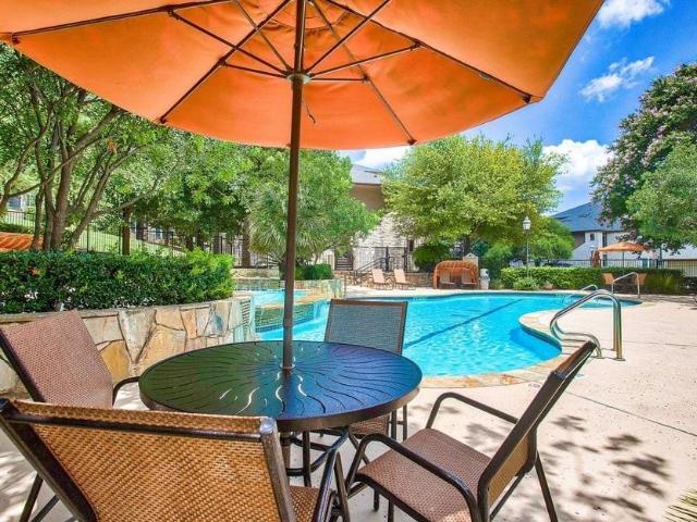 Mission Oaks 2 Bedroom Apartment for Rent at 7575 Callaghan Rd, San Antonio, TX 78229