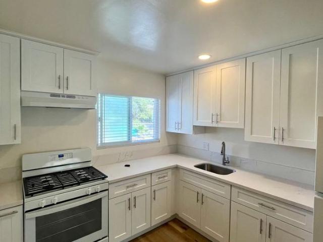 Mission Bay 2 Bedroom Apartment for Rent at 4323 Mission Bay Dr, San Diego, CA 92109 Pacific Beach