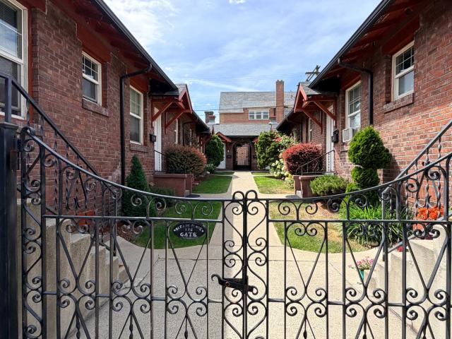 Mission Court Apartments