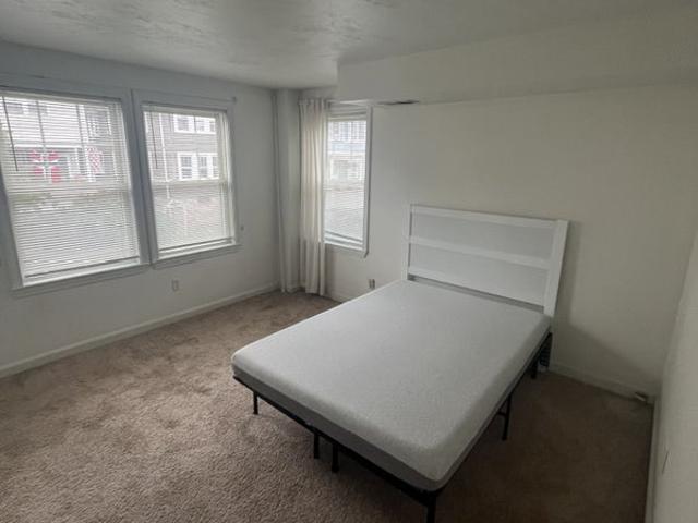 Mission Hill Sublet Large Room & Parking!