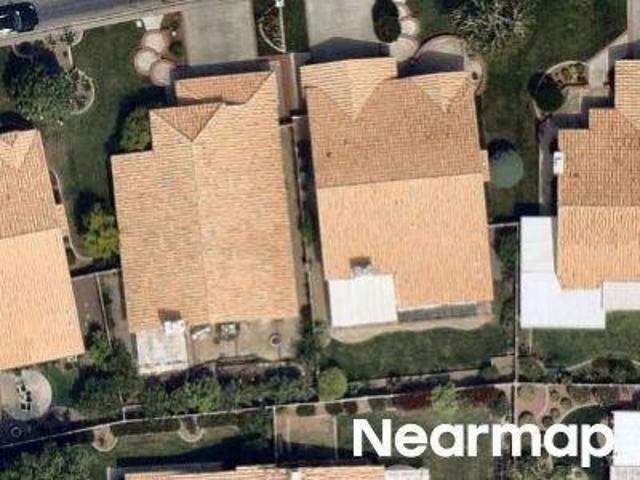 Mission Hills Dr